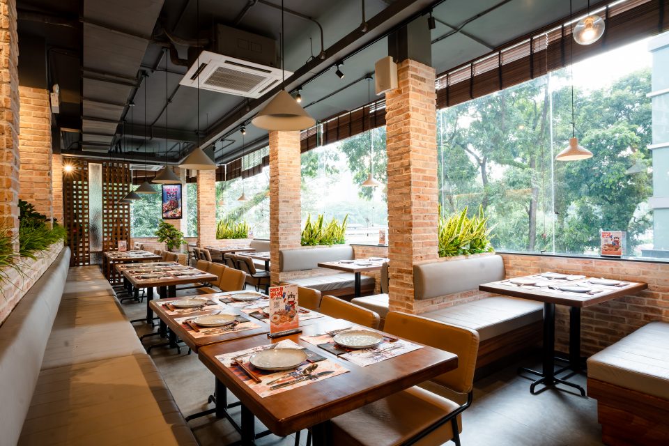 CHÀO USHI MANIA - JAPANESE AGING BEEF & BAR 13 LÝ TỰ TRỌNG - Lotus Group