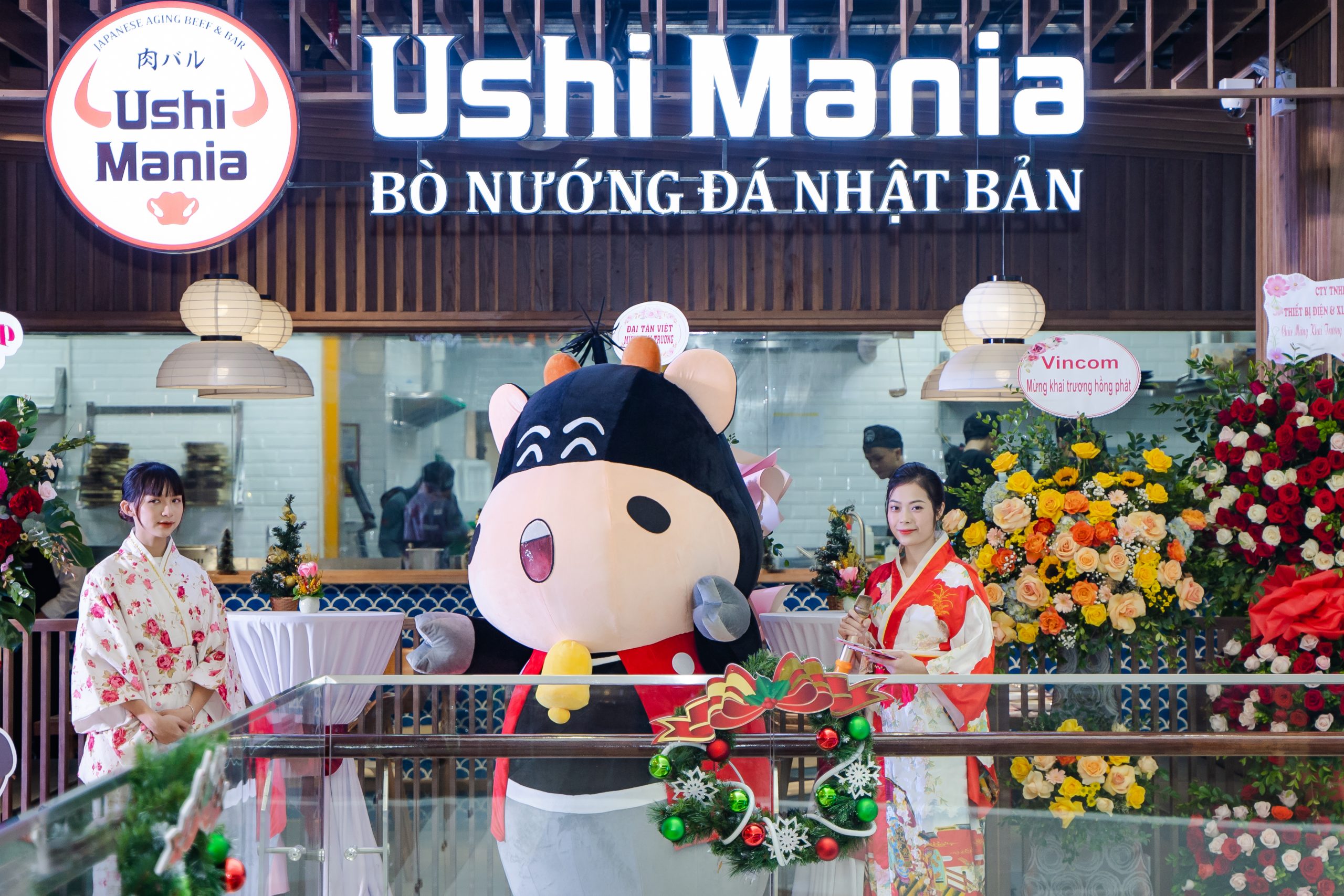 "TOẠ ĐỘ" USHI MANIA MỚI CHINH PHỤC THỰC KHÁCH HÀ THÀNH - Lotus Group